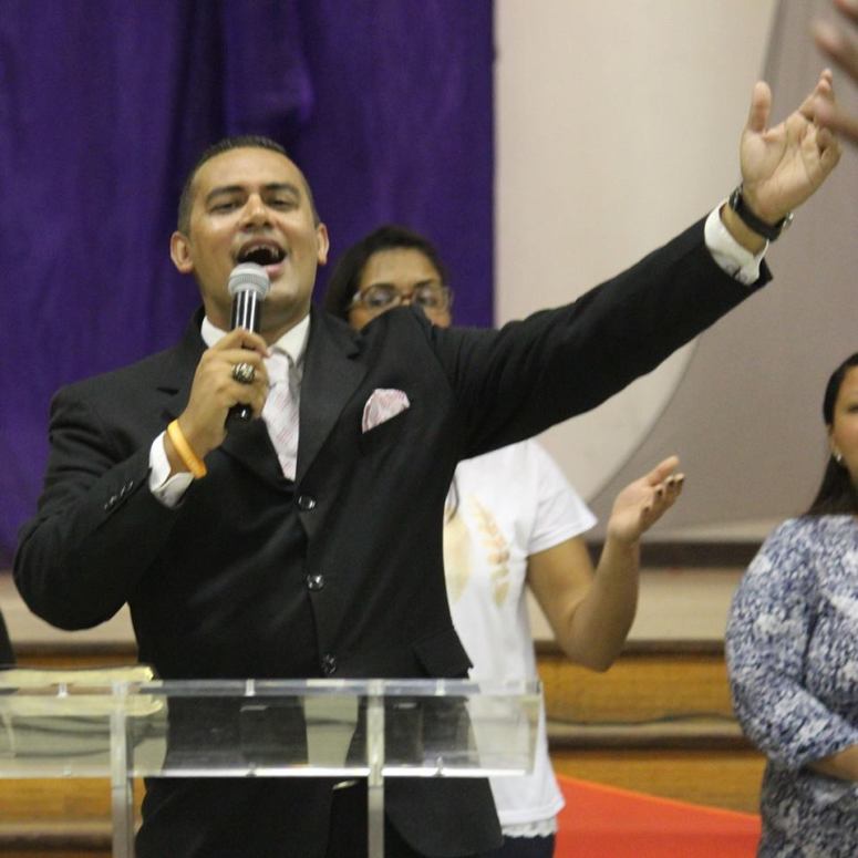 About Pastor Kyle – KYLE DRIVER MINISTRIES